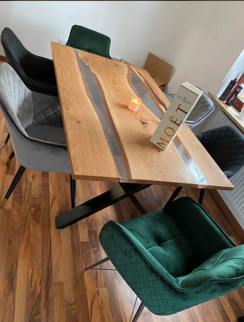 Epoxy Resin Table von Sascha Kolb - HeliaCARE